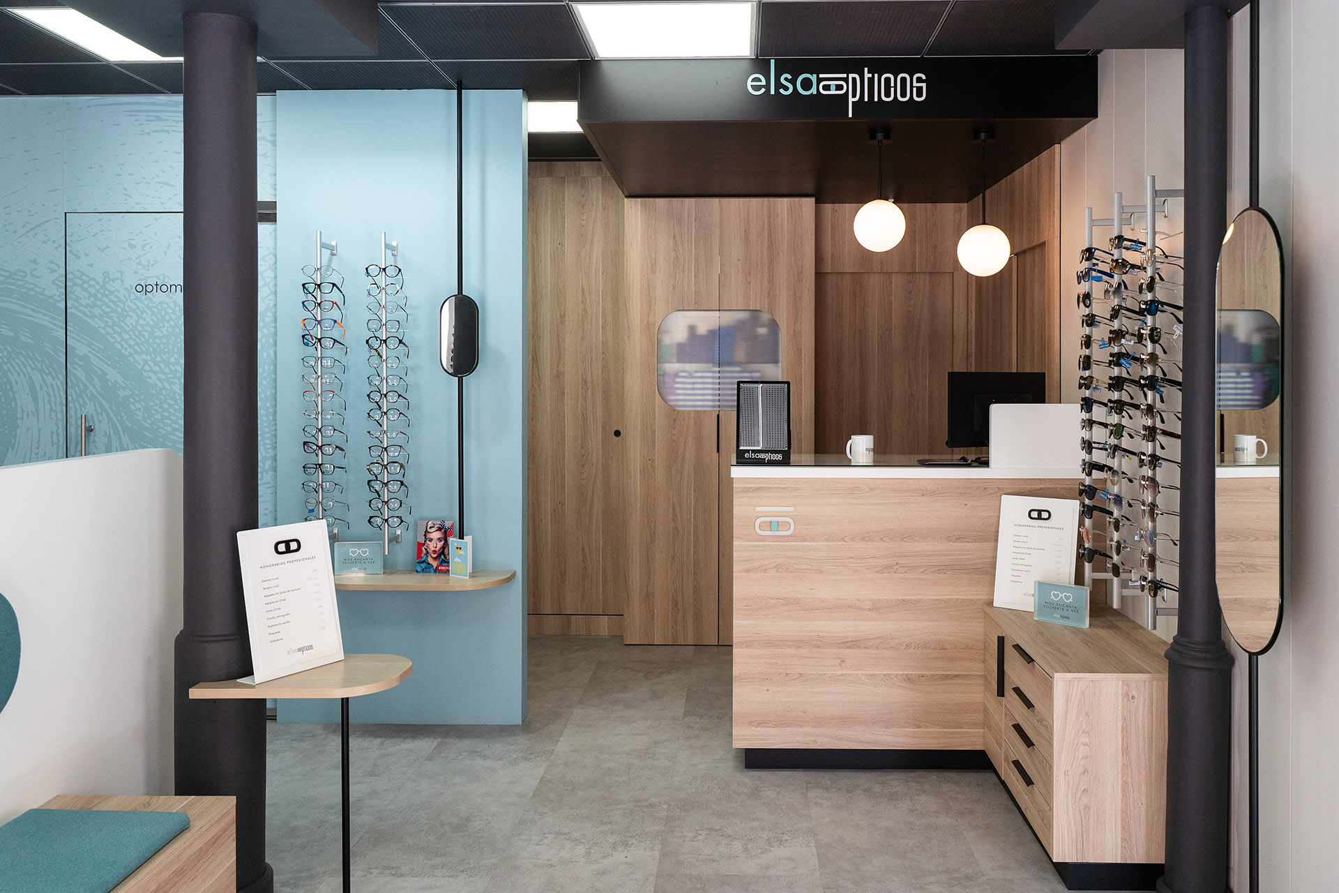 Proyecto de interiorismo corporativo para óptica